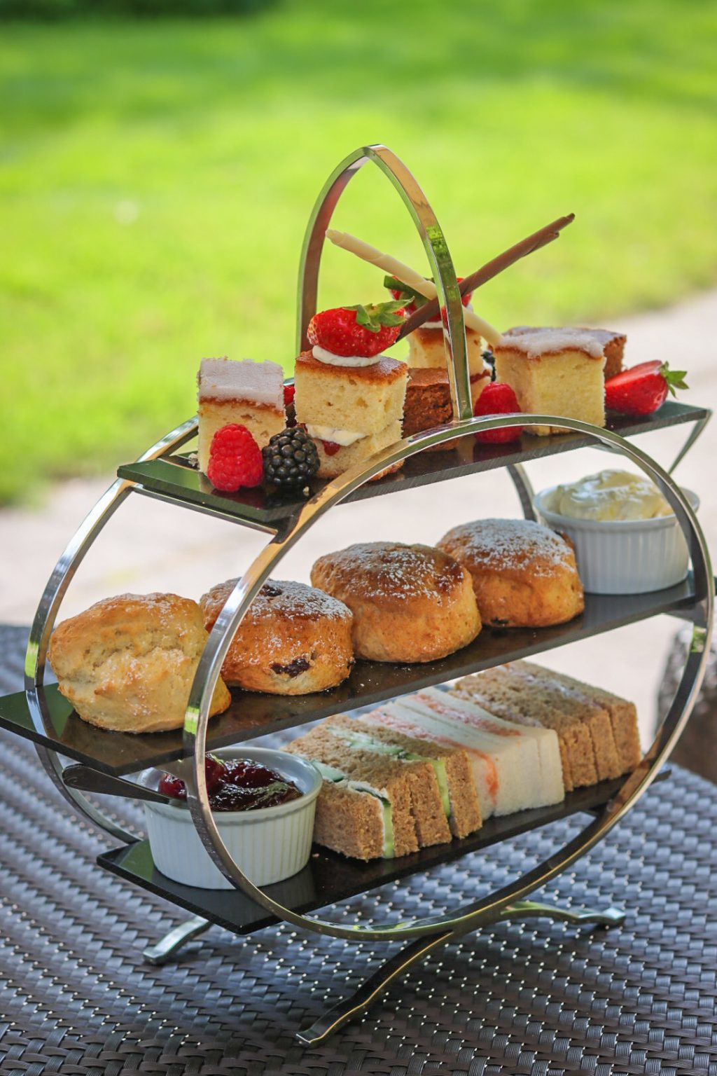 Afternoon tea in the Swindon area – Chiseldon House Hotel